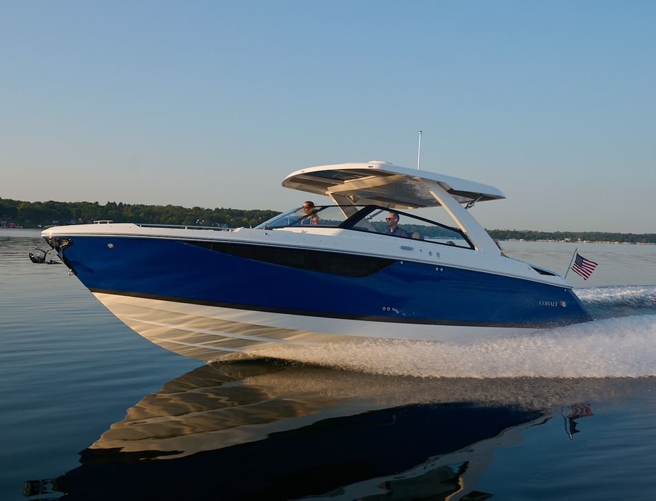 Cobalt Boats R35 Surf Boat | YachtBuyer