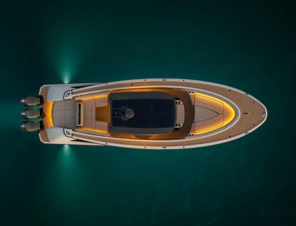 Wajer 38S Boat