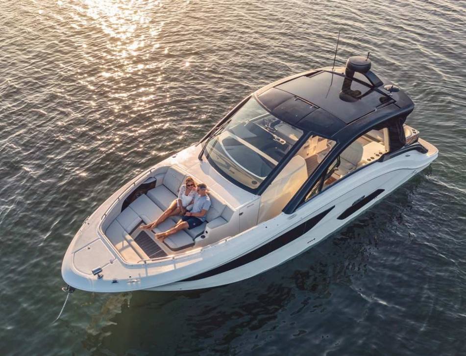 Sea Ray Sundancer 370 Boat