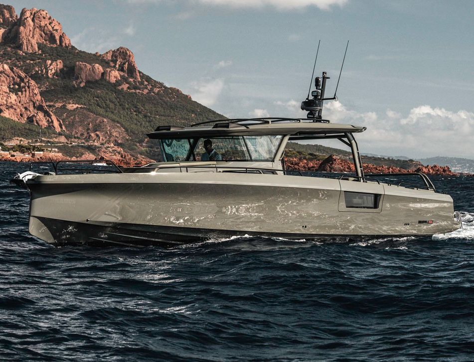 Brabus Marine Shadow 1500 Cross Top Boat