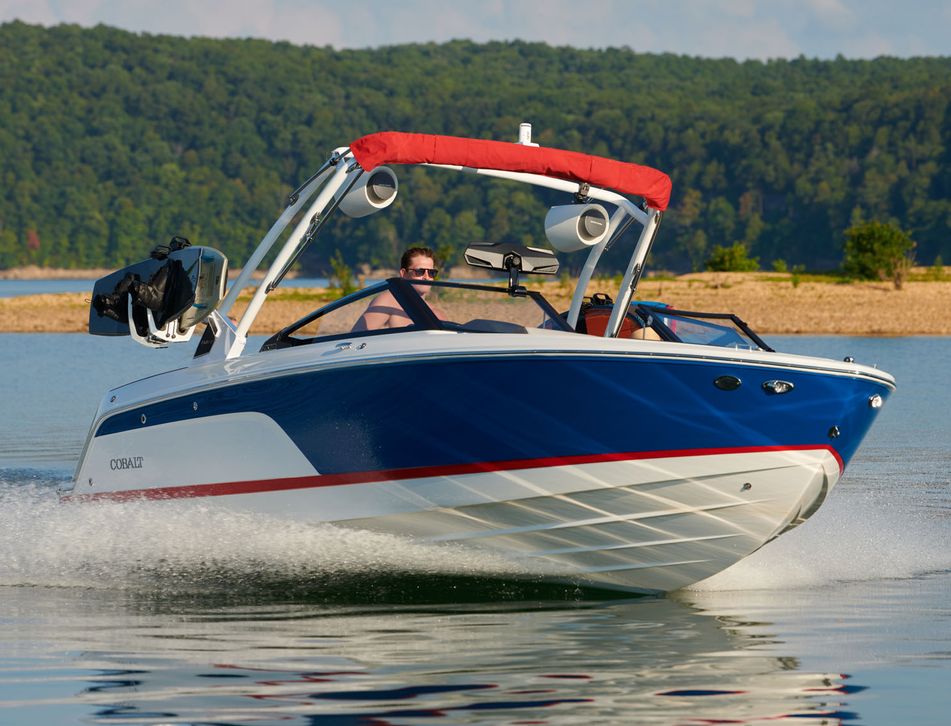 Cobalt Boats CS23 Surf Boat