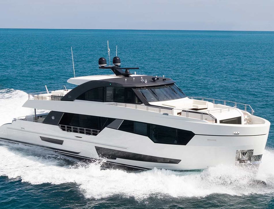 Ocean Alexander 32E Yacht