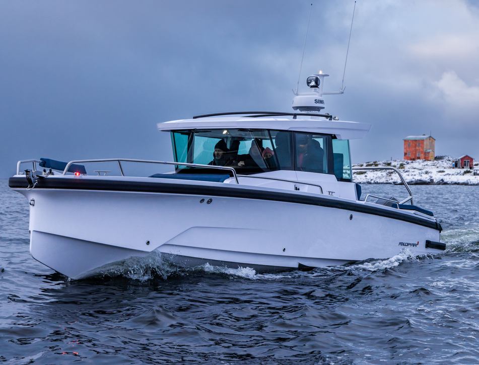 Axopar 29 XC Cross Cabin Boat