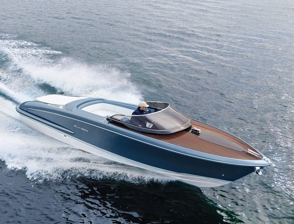 Riva El-Iseo Boat