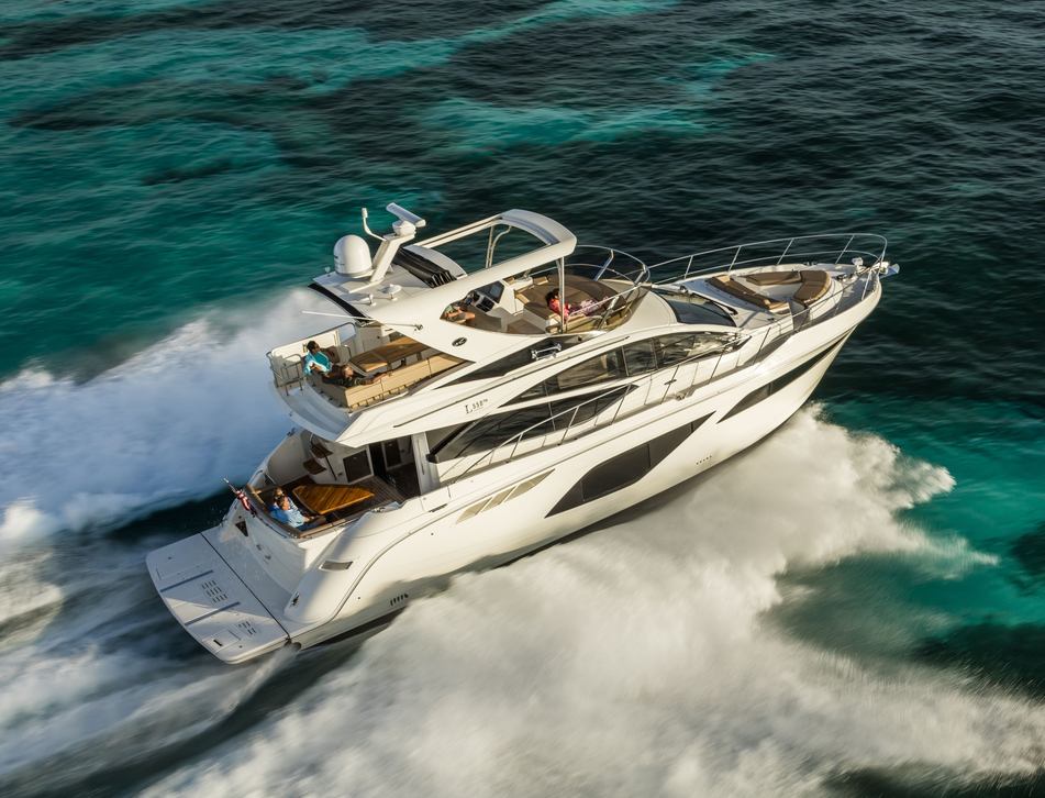 Sea Ray L550 Fly Yacht (2016 - 2018) | YachtBuyer