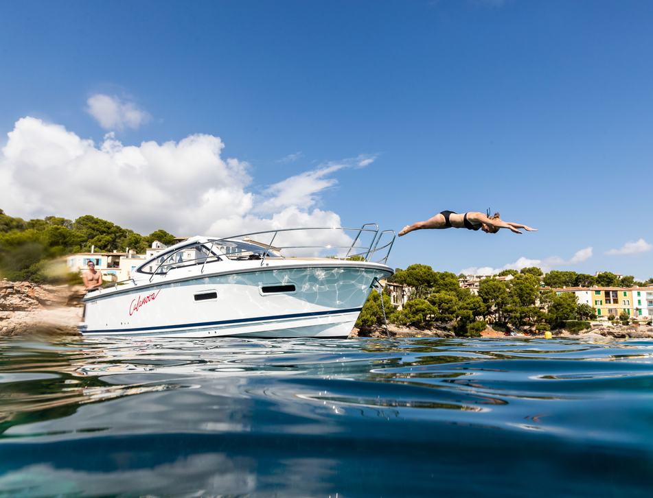 Nimbus 305 Drophead Boat | YachtBuyer